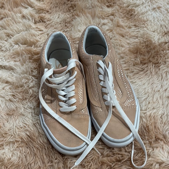 Vans | Shoes | Vans Tan Suede Sneakers With White Laces | Poshmark